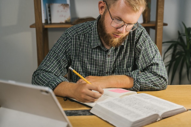 Easy Read What Is The Easiest Bible To Read And Understand 